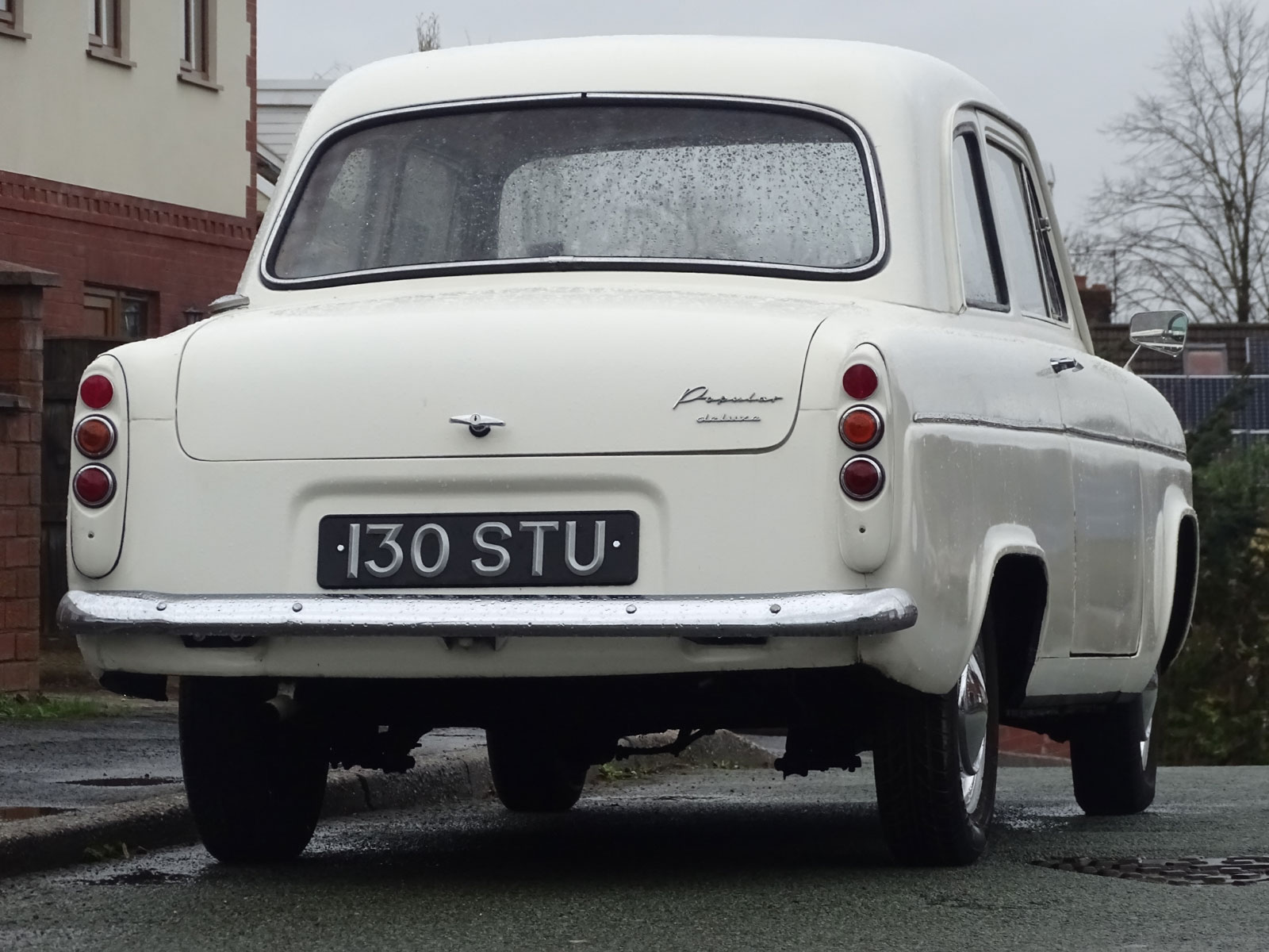 Lot 1 - 1961 Ford Popular