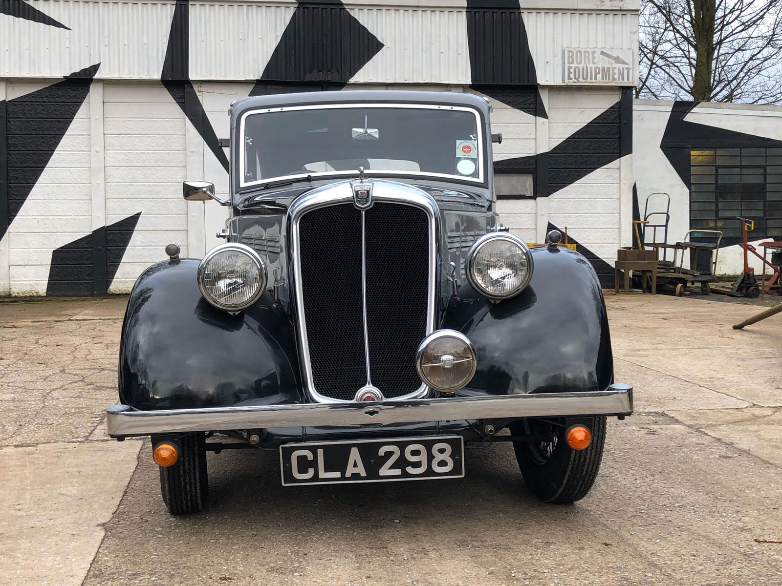 Lot 36 - 1935 Morris 10/4 Saloon