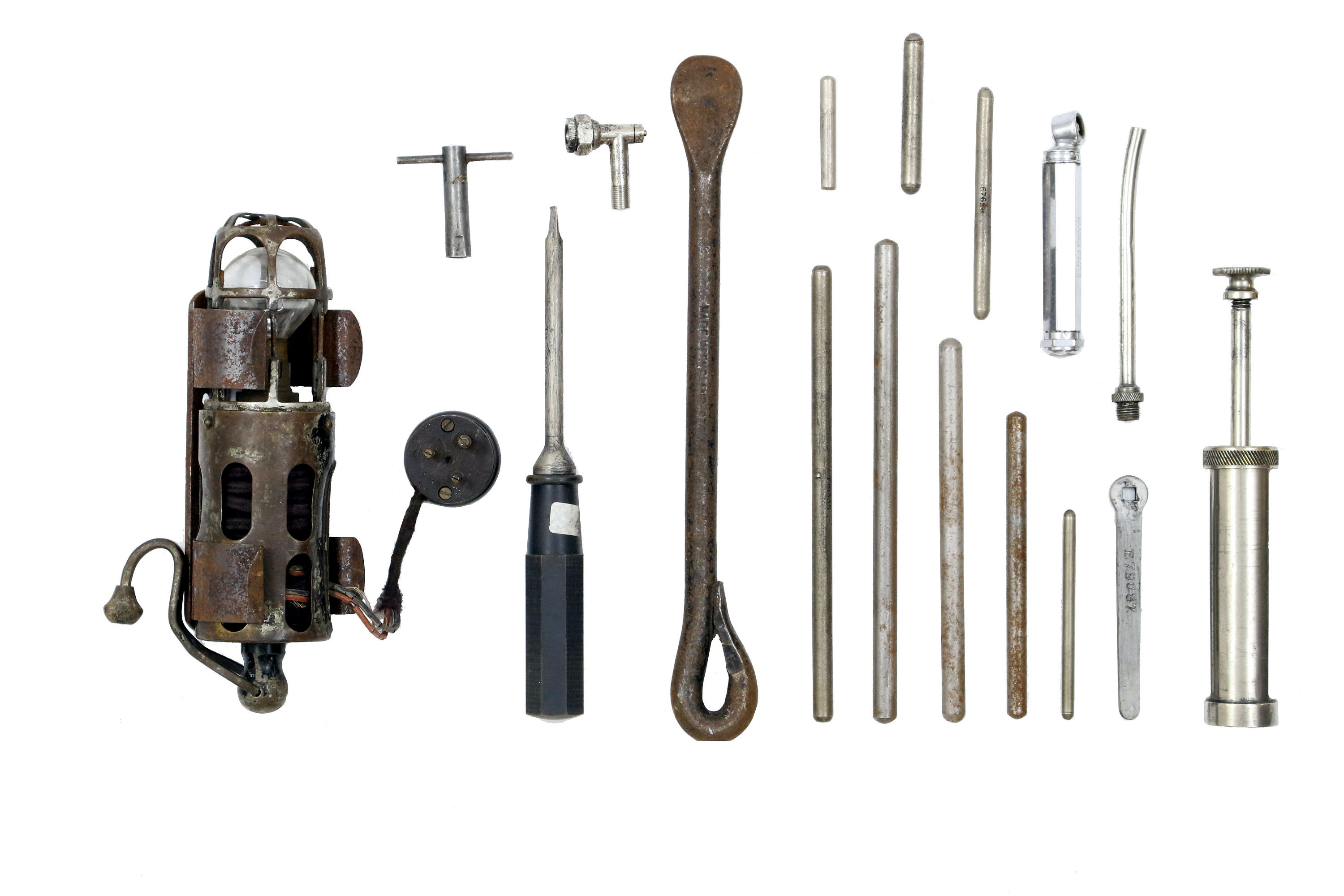 Lot 162 - Quantity of Rolls-Royce Toolkit items