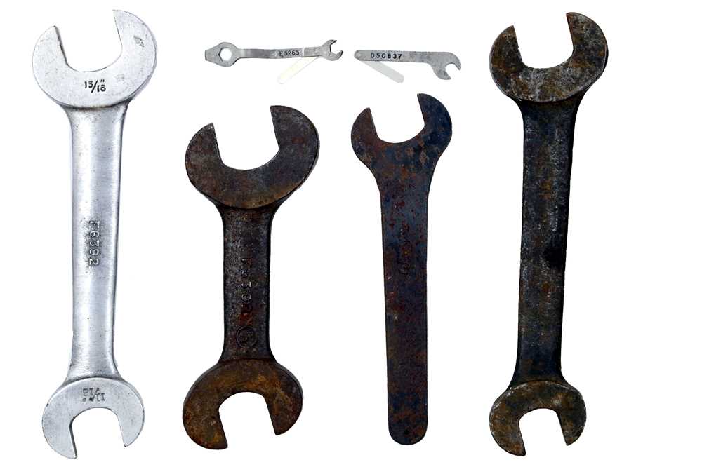 Lot 165 - Quantity of Rolls-Royce Toolkit Items