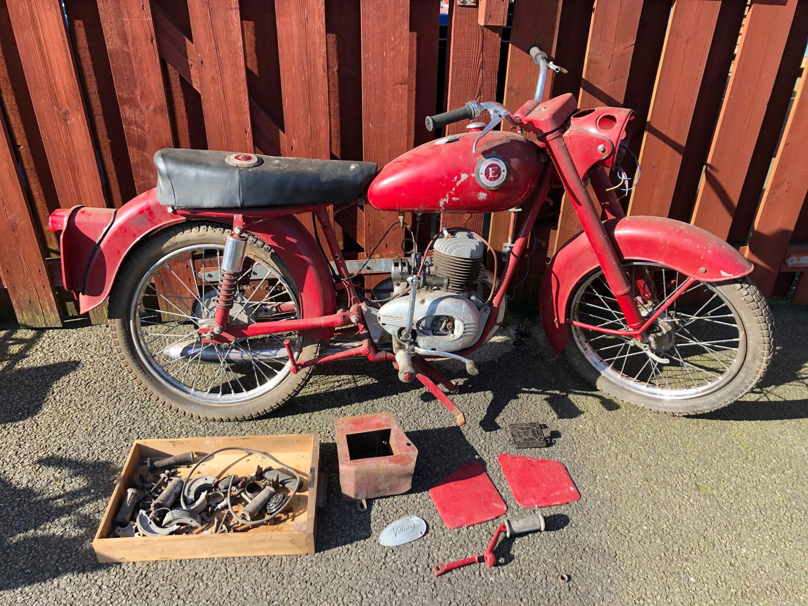 Lot 186 - 1959 Excelsior Universal