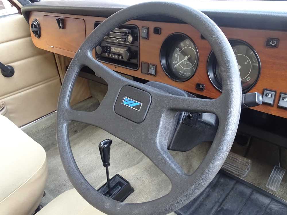 Lot 24 - 1981 Austin Maxi 2 1750 L