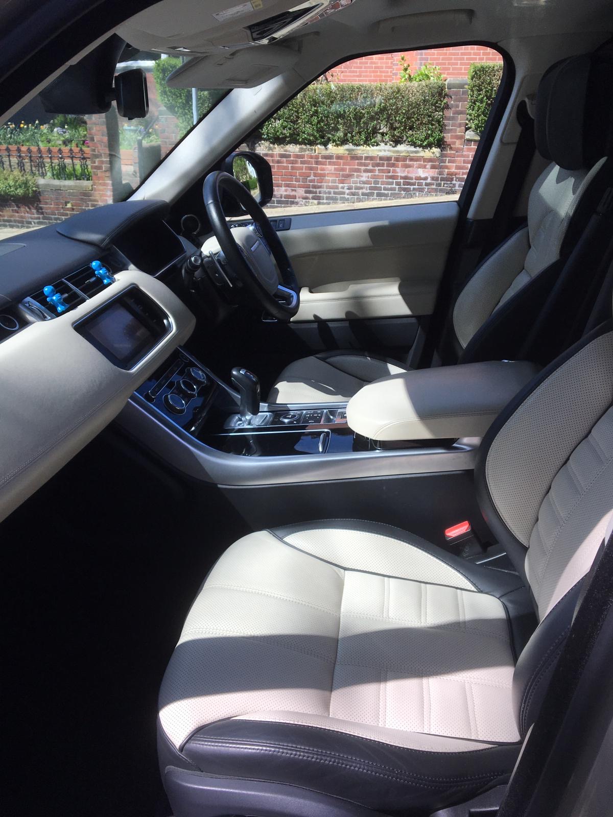 Lot 53 - 2014 Range Rover Sport Autobiography Dynamic