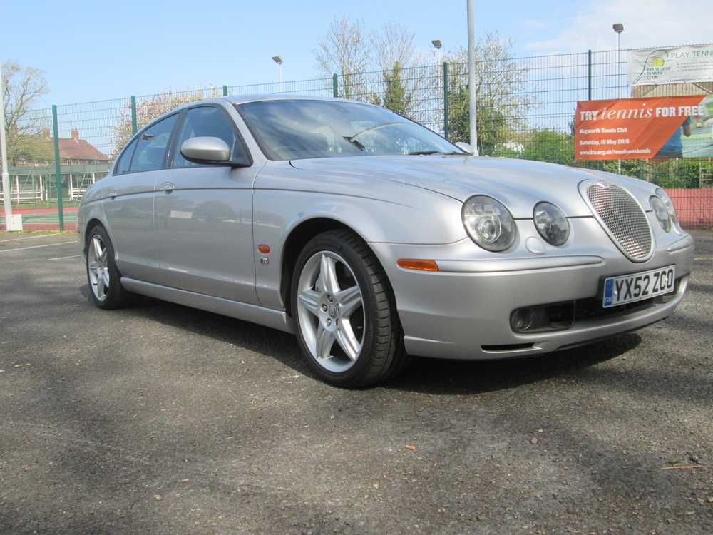 Lot 15 - 2002 Jaguar S-Type R