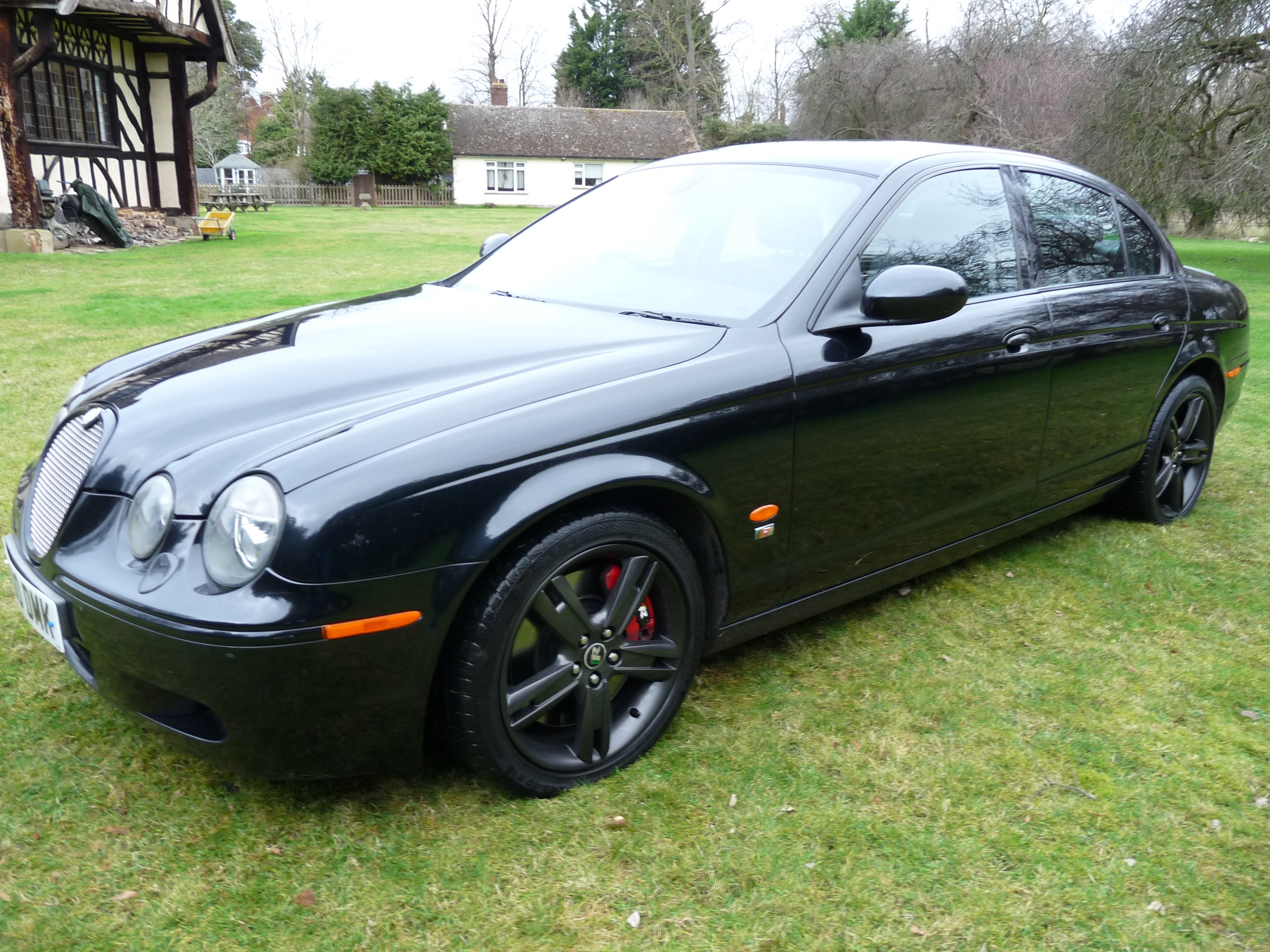 Lot 57 - 2006 Jaguar S-Type R