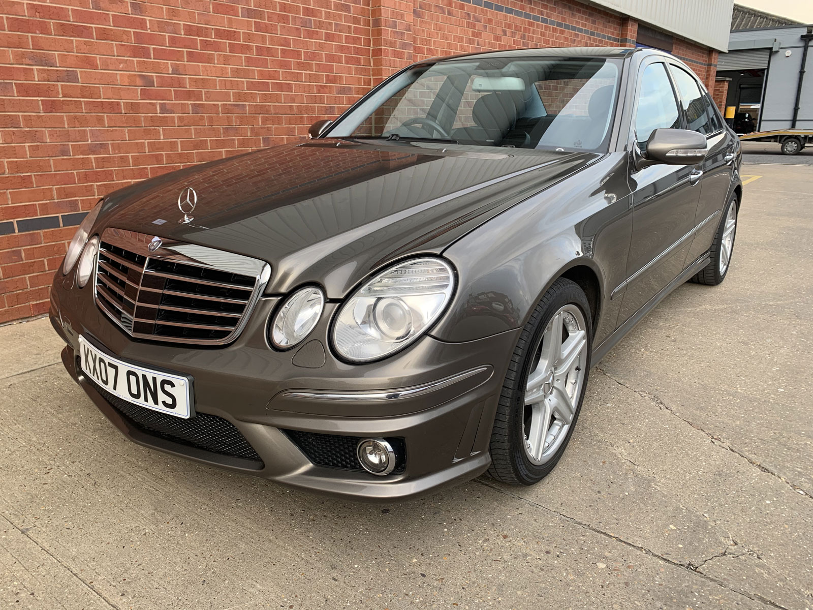 Lot 28 - 2007 Mercedes-Benz E63 AMG