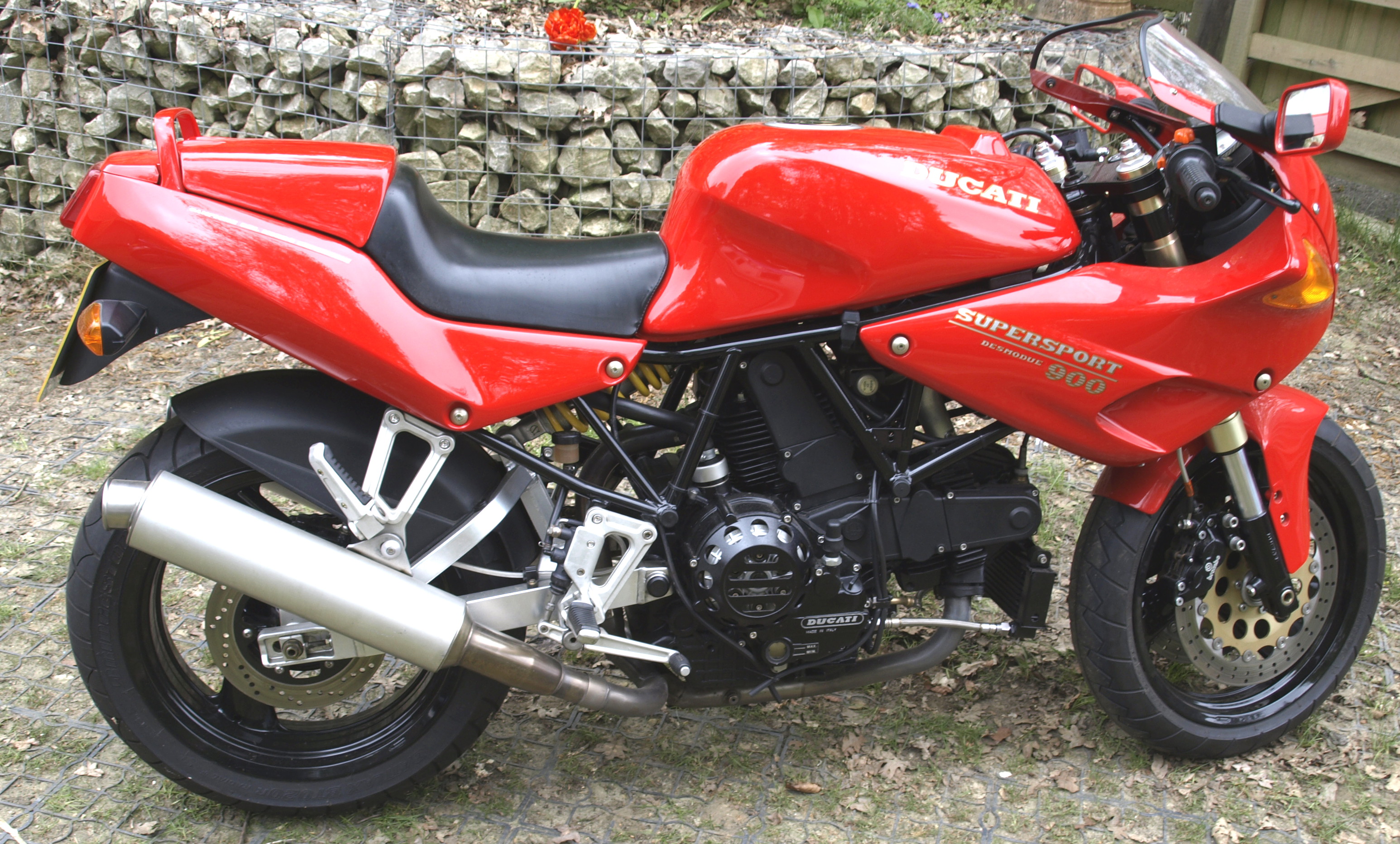 Lot 226 - 1993 Ducati 900 SS CR
