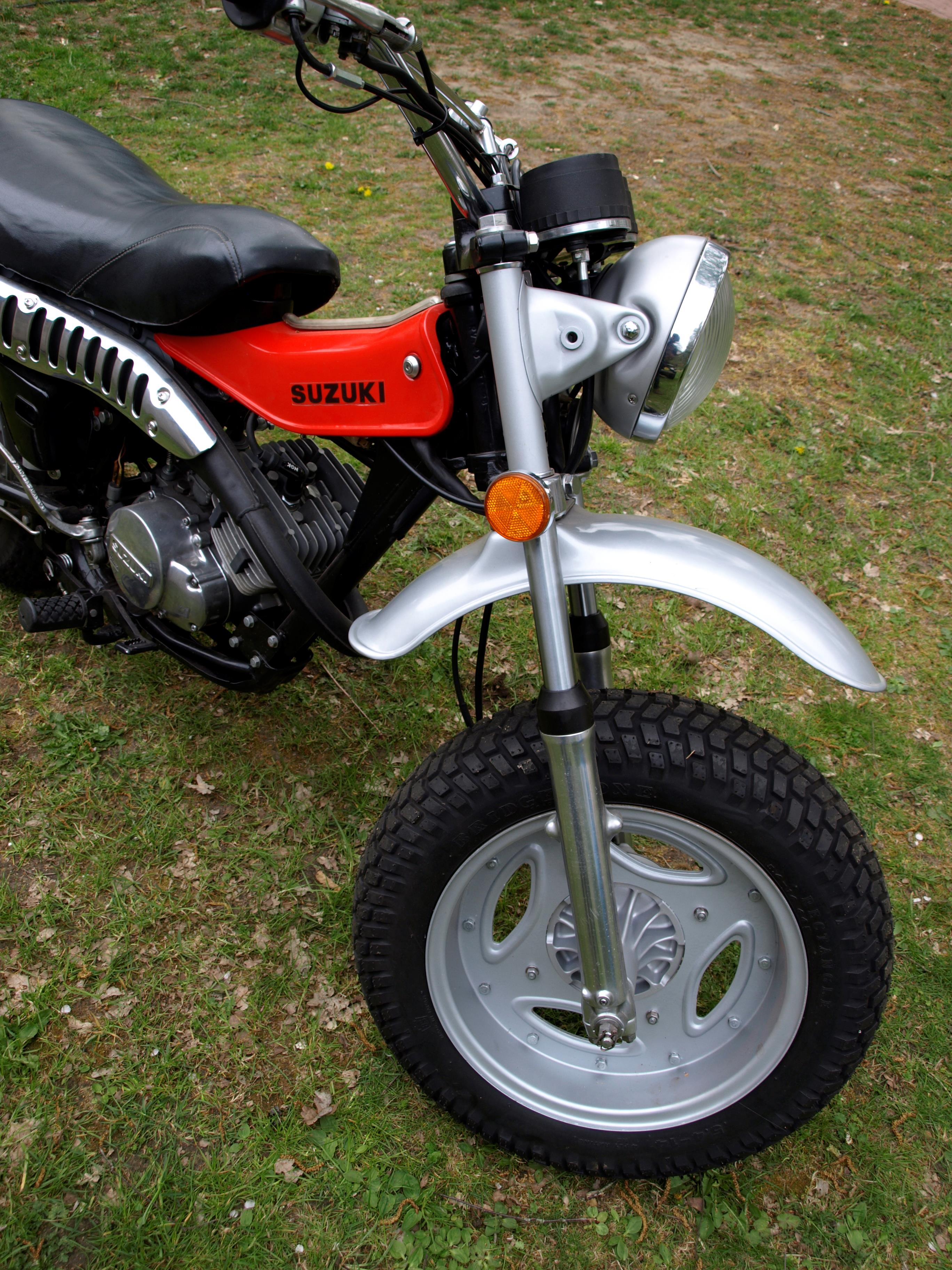 Lot 231 - 1975 Suzuki RV125M Tracker