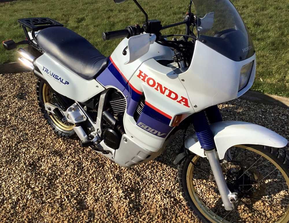 Lot 206 - 1988 Honda XL600V Transalp