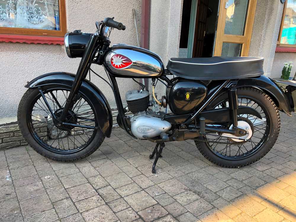 Lot 249 - 1961 BSA D7 Bantam Super