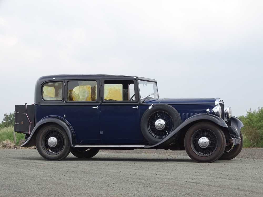 Lot 359 - 1933 Humber 16/60 Saloon