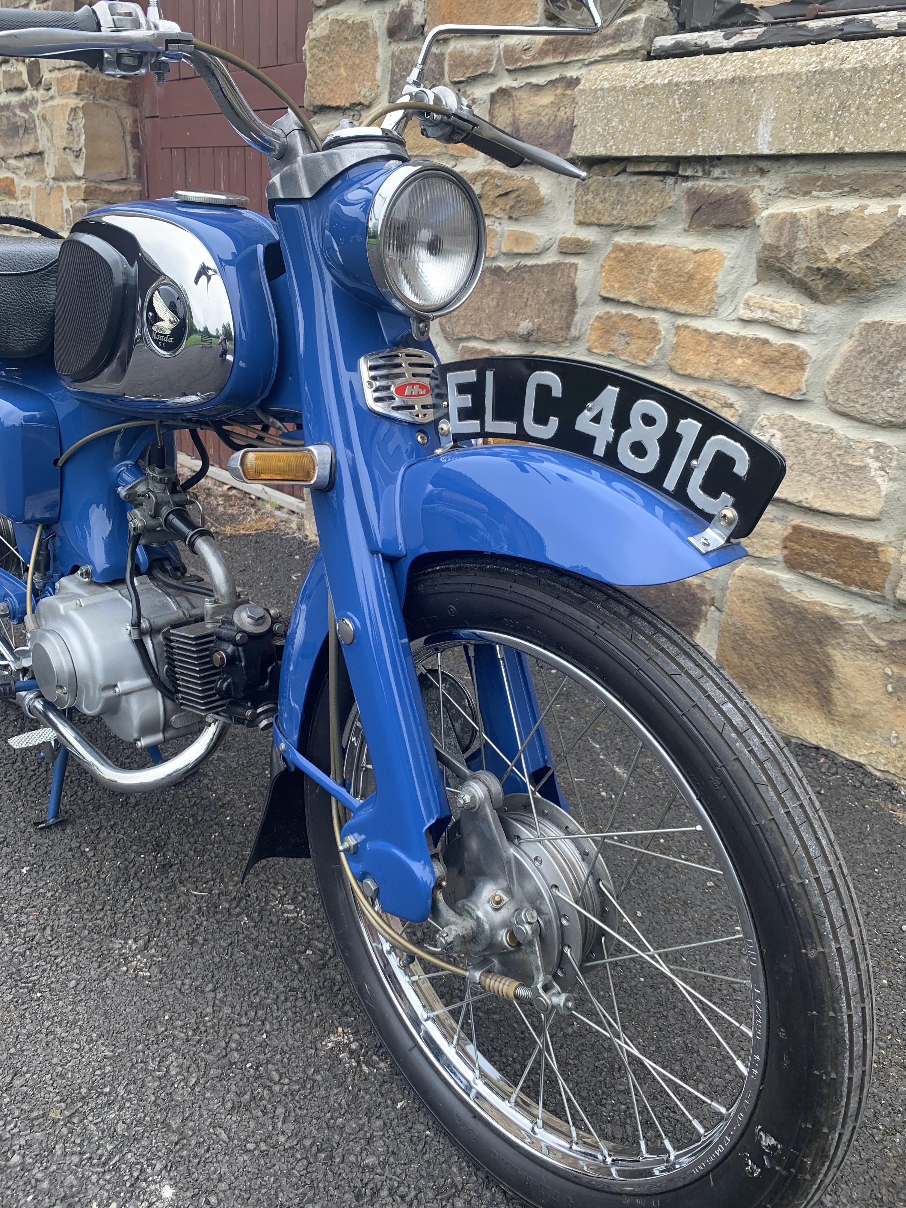 Lot 213 - 1965 Honda C110