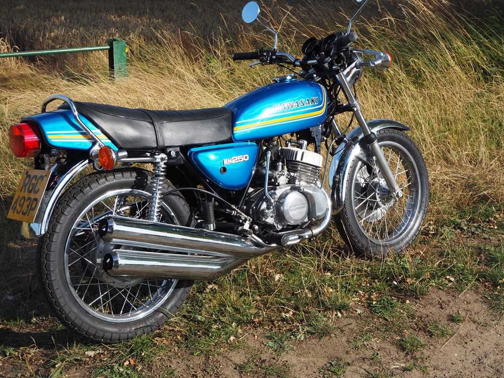 Lot 241 - 1976 Kawasaki KH250
