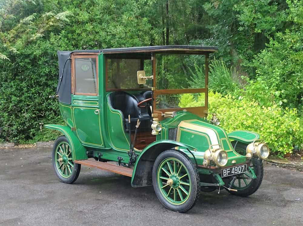 Lot 332 - 1909 Renault Type AZ 12/16hp Landaulette