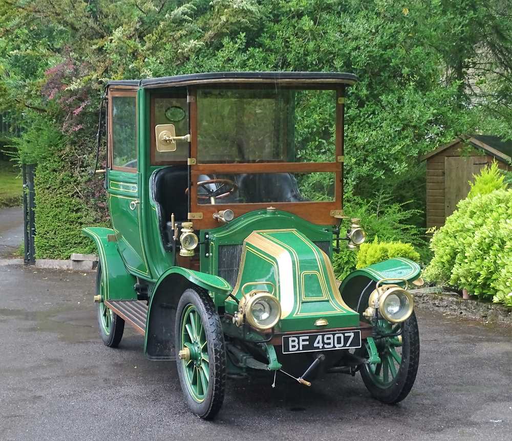 Lot 332 - 1909 Renault Type AZ 12/16hp Landaulette