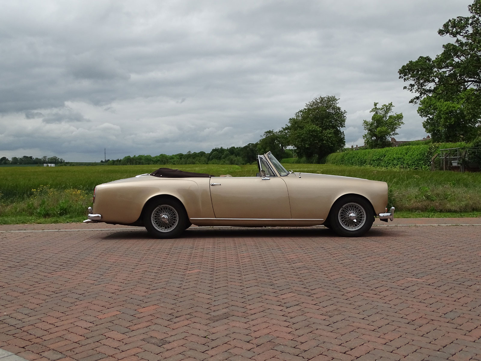 Lot 326 - 1965 Alvis TE21 Drophead Coupe