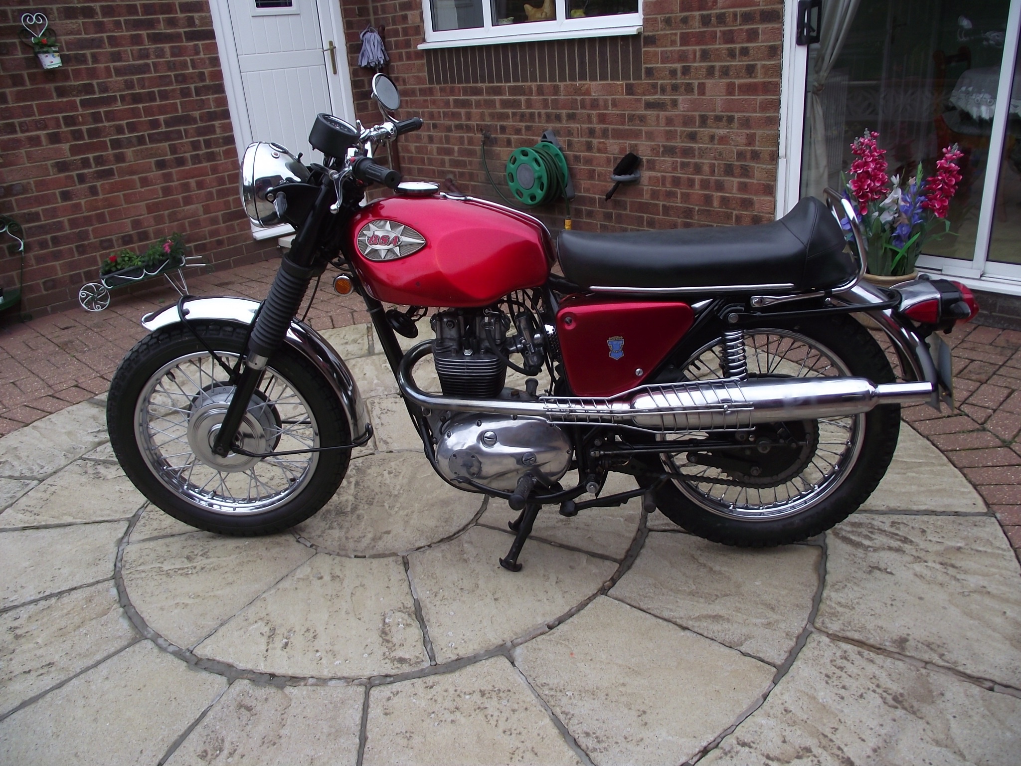 Lot 229 - 1970 BSA B25 Starfire