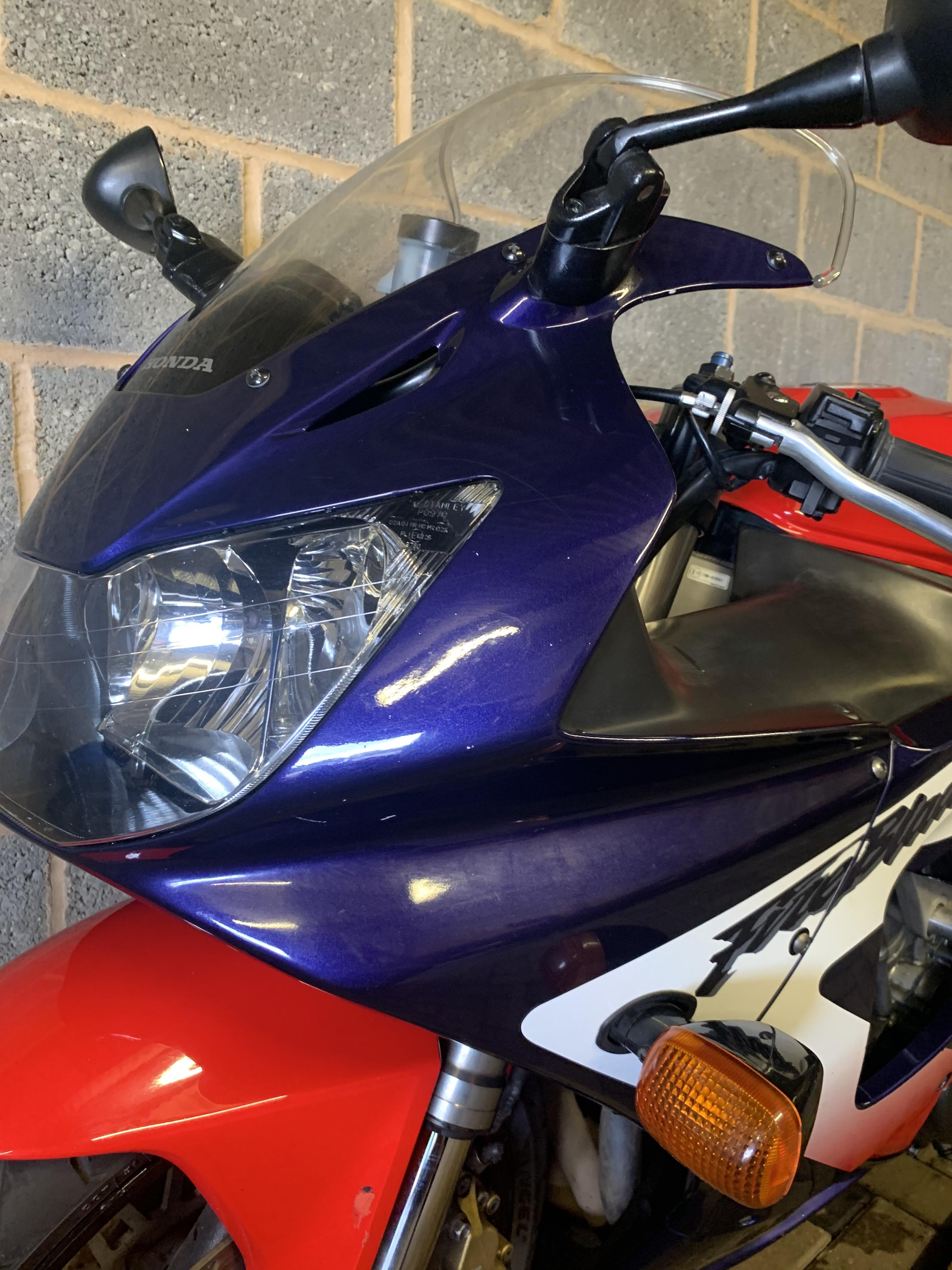 Lot 227 - 2000 Honda CBR900RR Fireblade