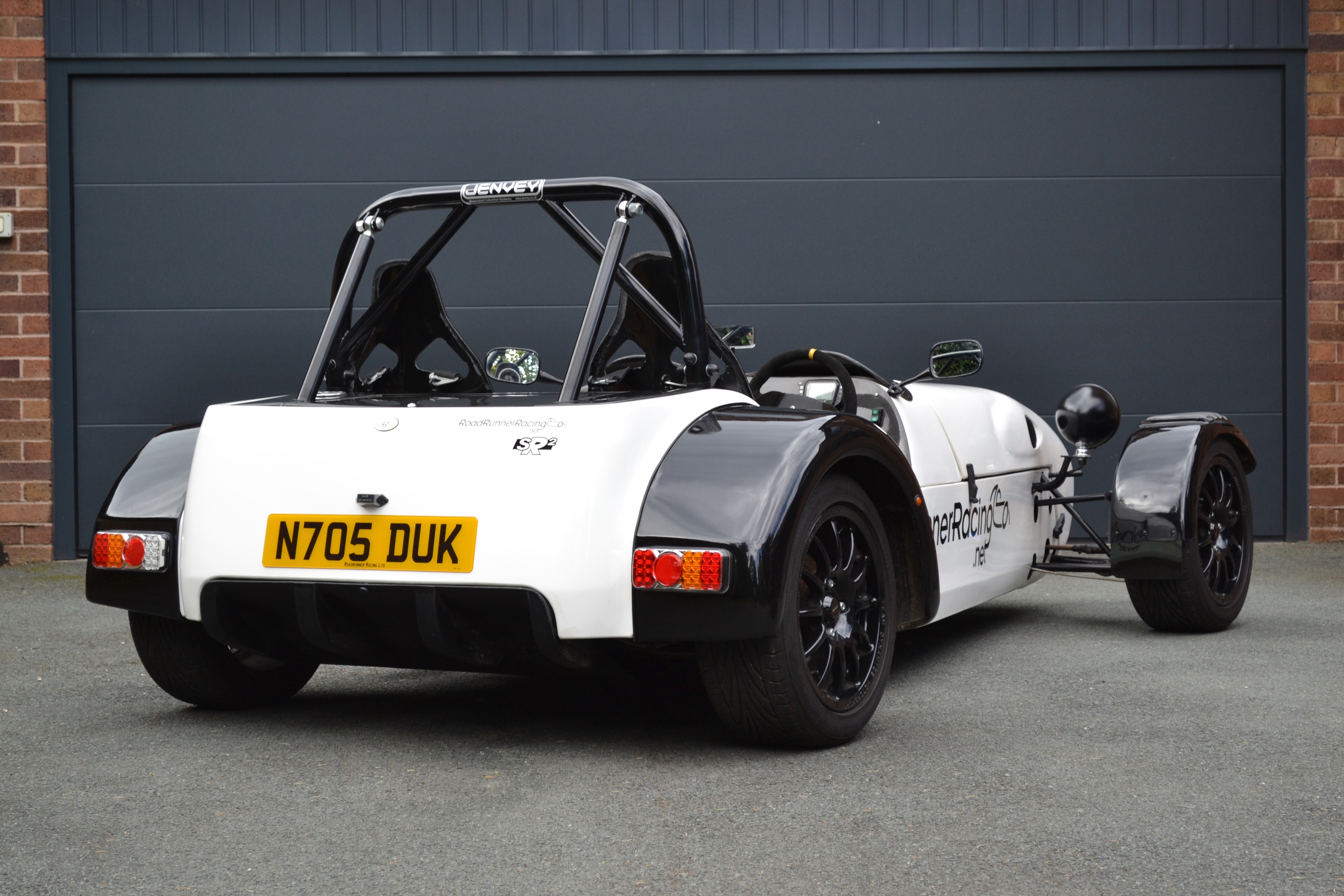 Lot 328 - 2014 Road Runner Racing SR2