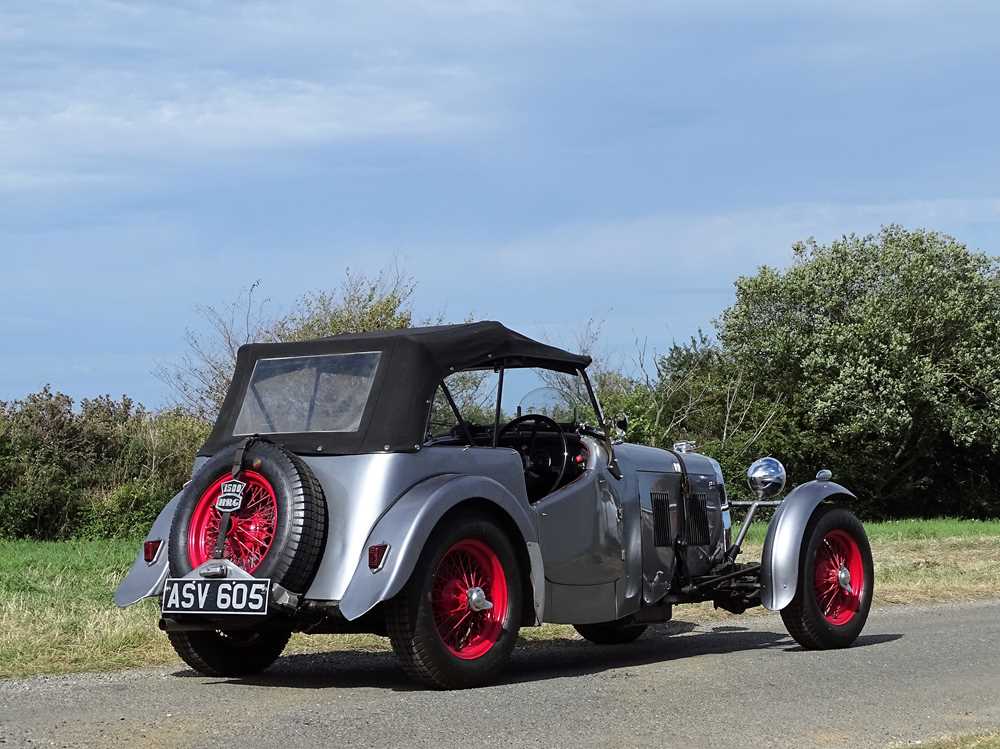 Lot 8 - 1952 HRG 1500