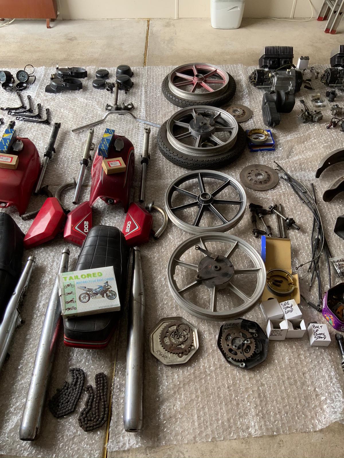 Lot 205 - 1979 Yamaha RD200DX's x 2