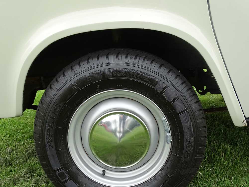 Lot 62 - 1982 Ford Transit MK2 Pick Up