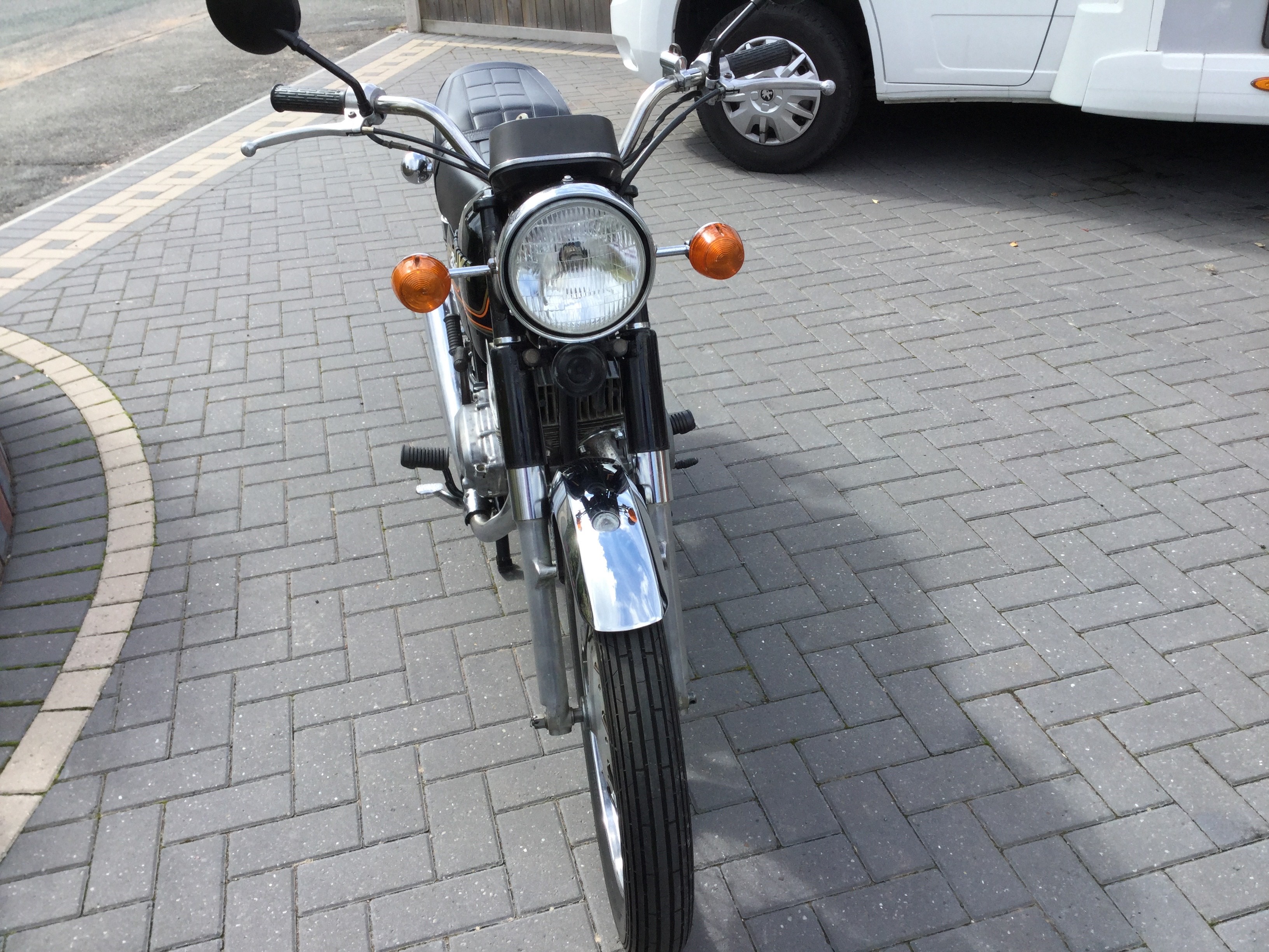 Lot 207 - 1981 Suzuki SB200