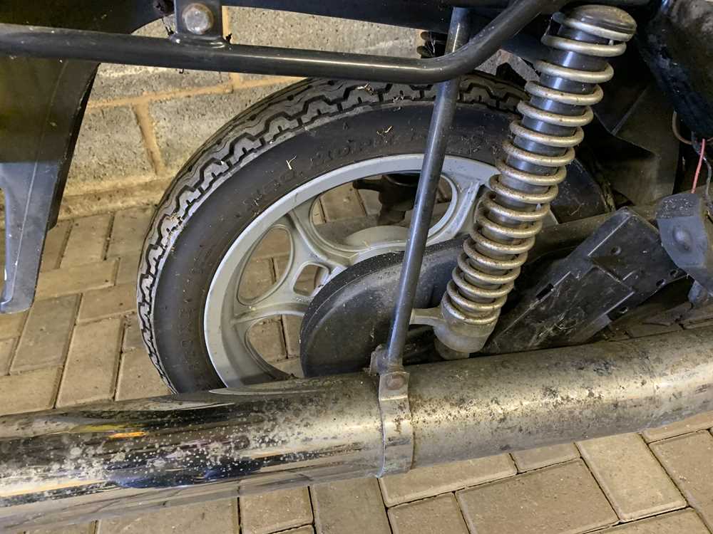 Lot 210 - 1995 MZ 301 Saxon Tour