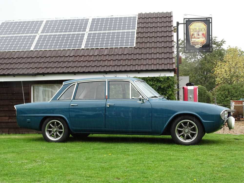 Lot 11 - 1970 Triumph 2000 MKII