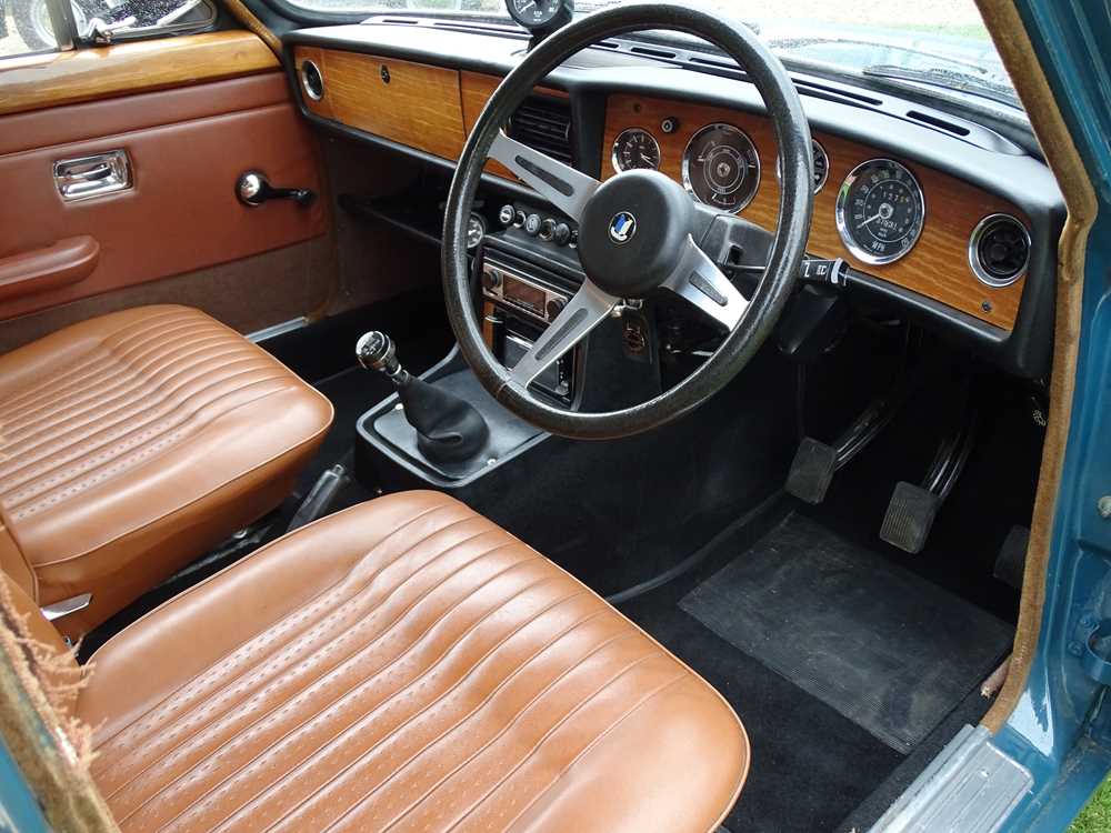 Lot 11 - 1970 Triumph 2000 MKII