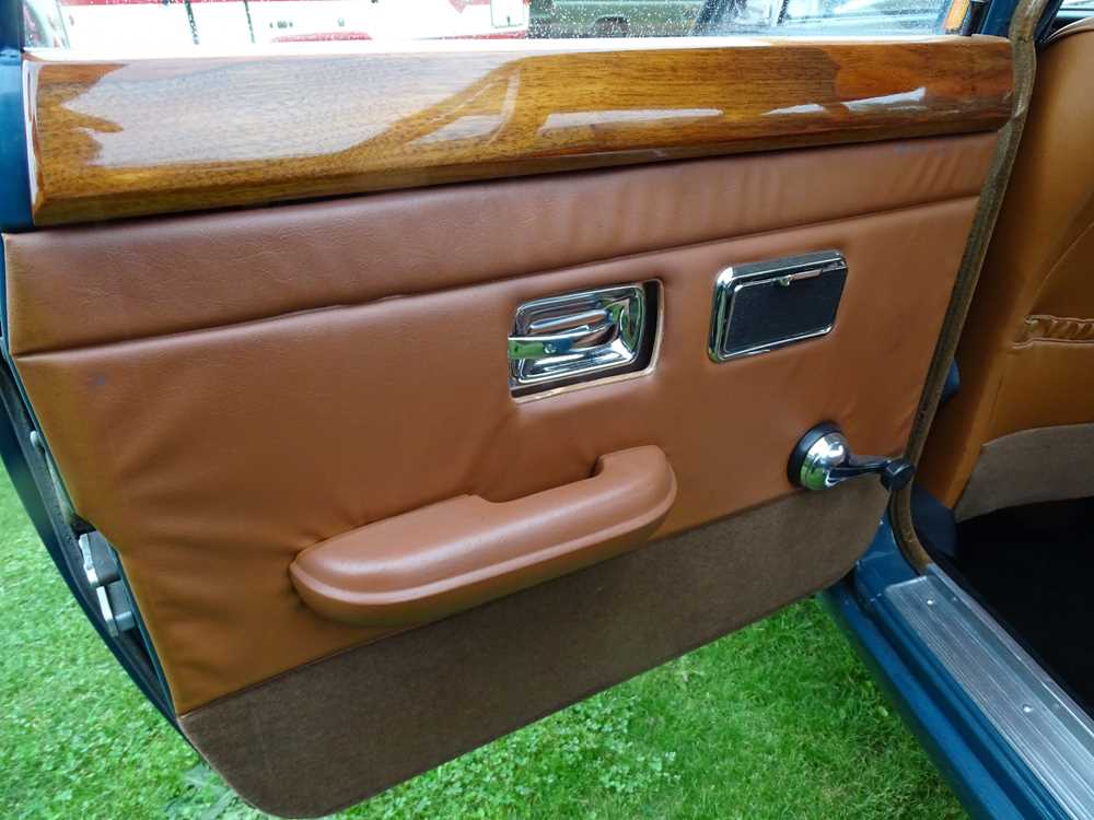 Lot 11 - 1970 Triumph 2000 MKII