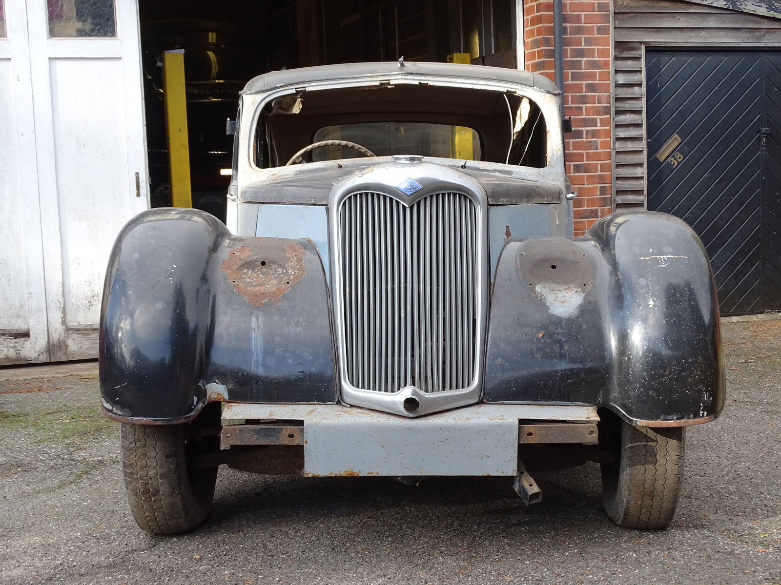 Lot 345 - 1953 Riley RMF 2.5 Litre