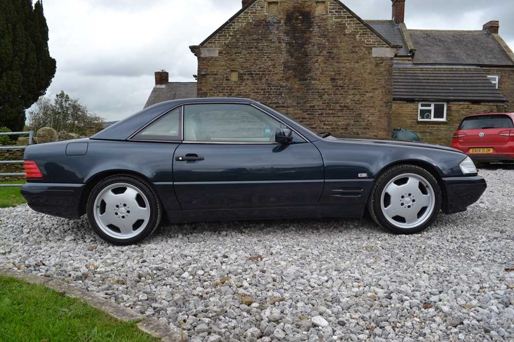 Lot 340 - 1997 Mercedes-Benz 320 SL