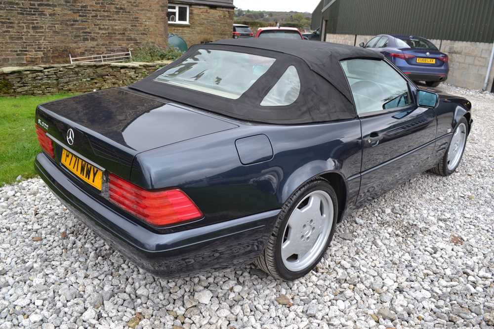 Lot 340 - 1997 Mercedes-Benz 320 SL