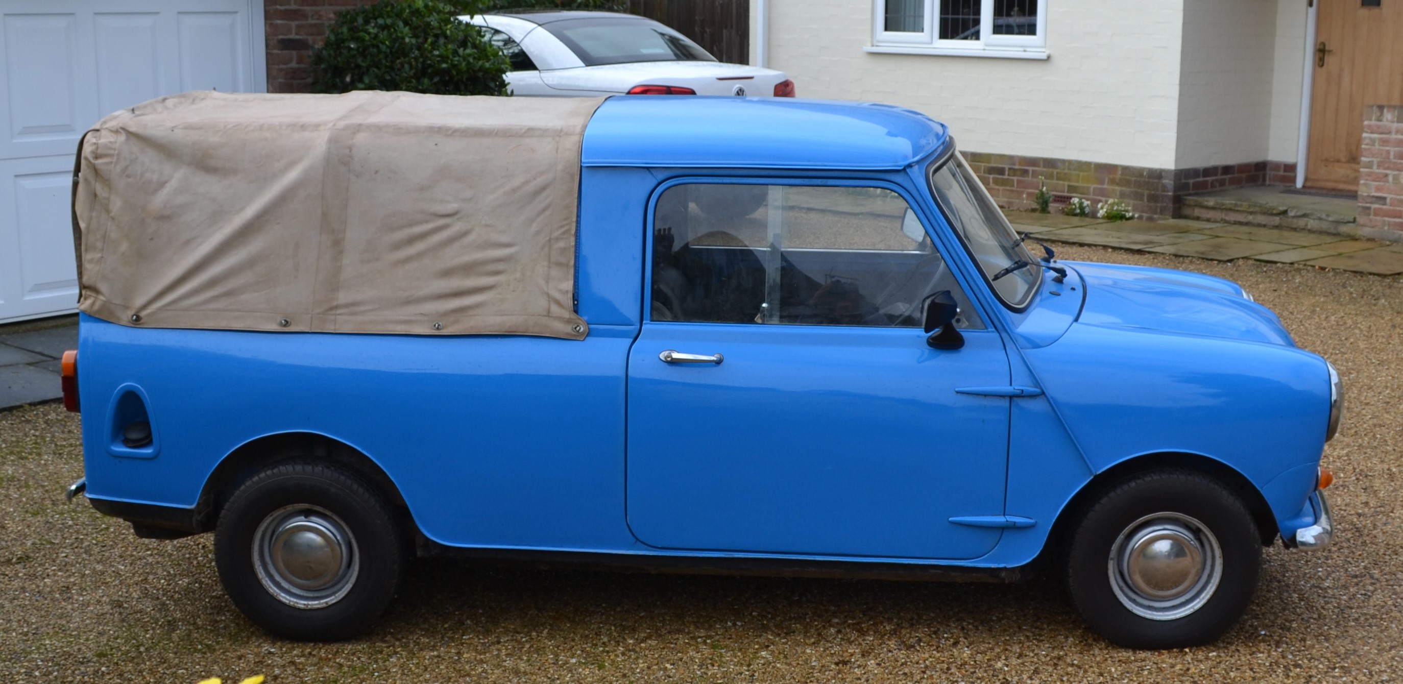 Lot 319 - 1979 Leyland Mini Pickup