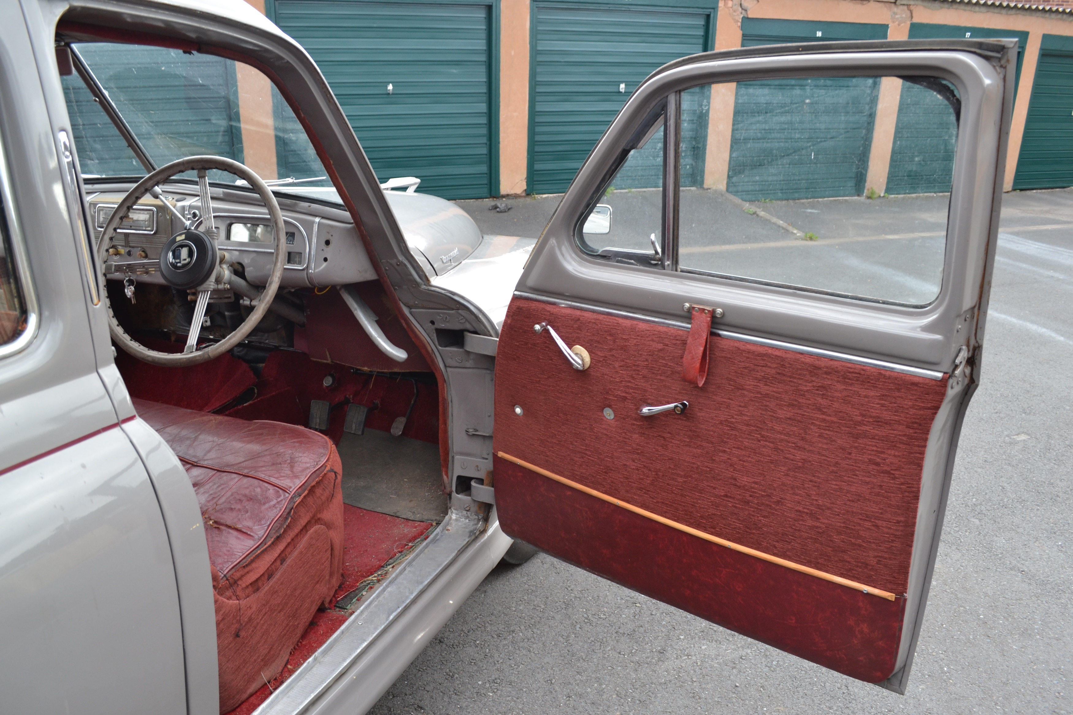 Lot 304 - 1954 Standard Vanguard Phase II