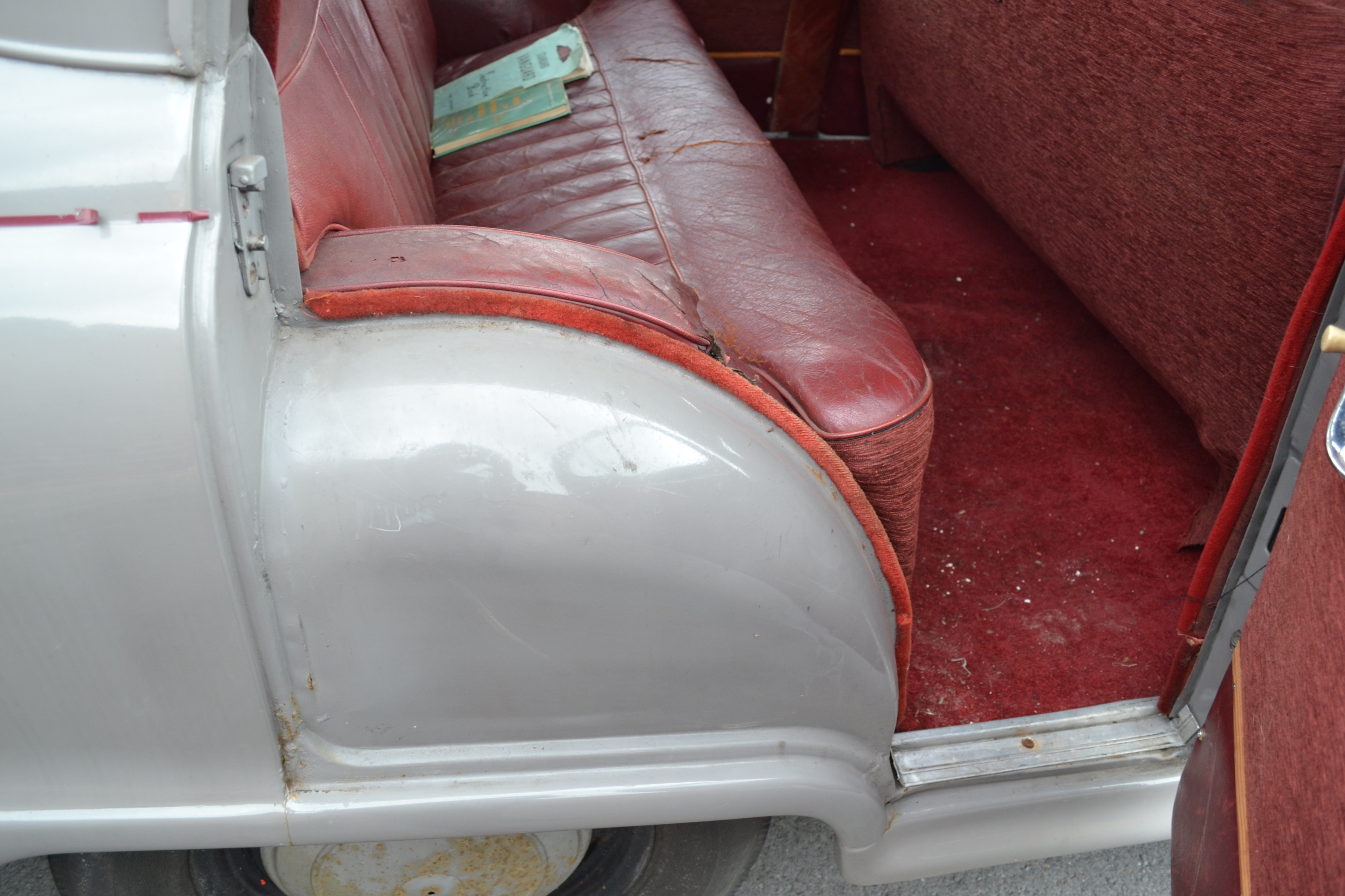 Lot 304 - 1954 Standard Vanguard Phase II