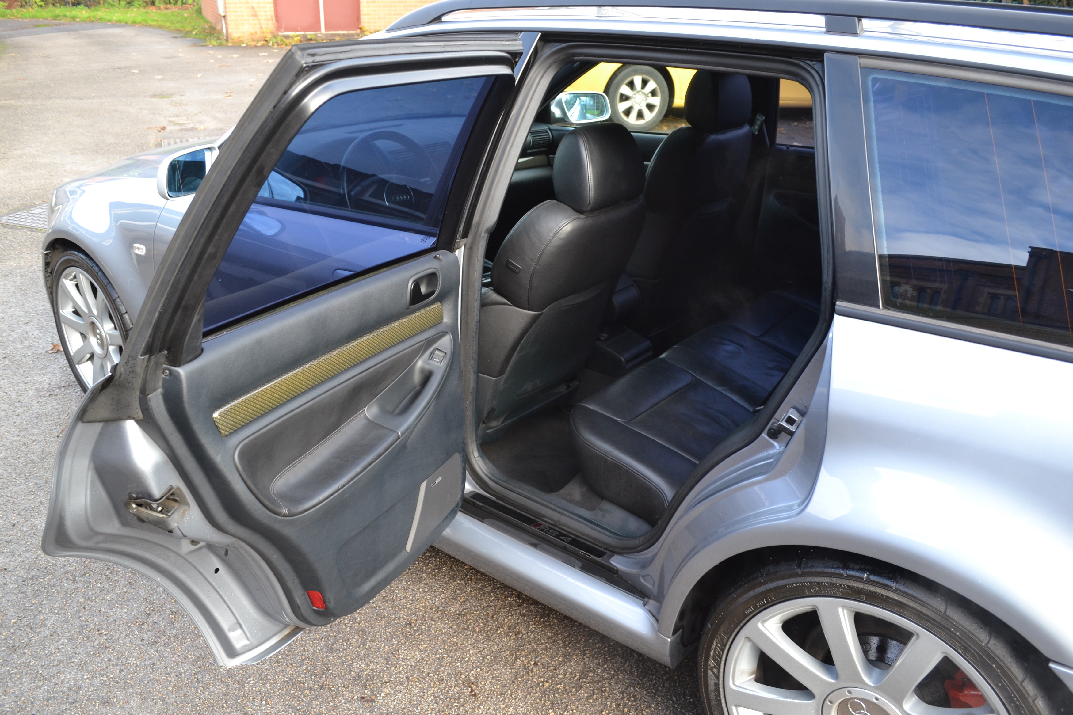 Lot 369 - 2002 Audi RS4 Avant