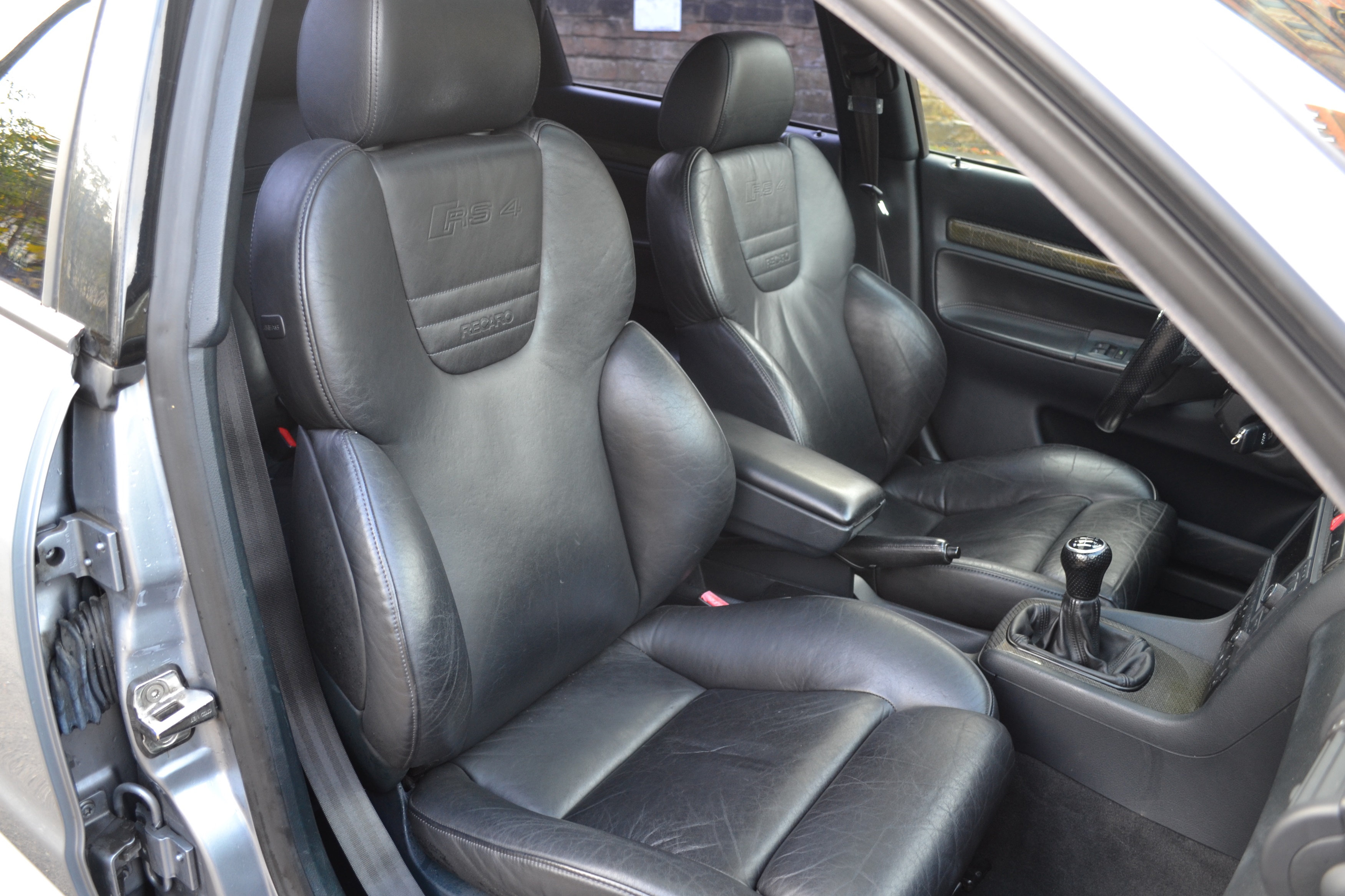 Lot 369 - 2002 Audi RS4 Avant