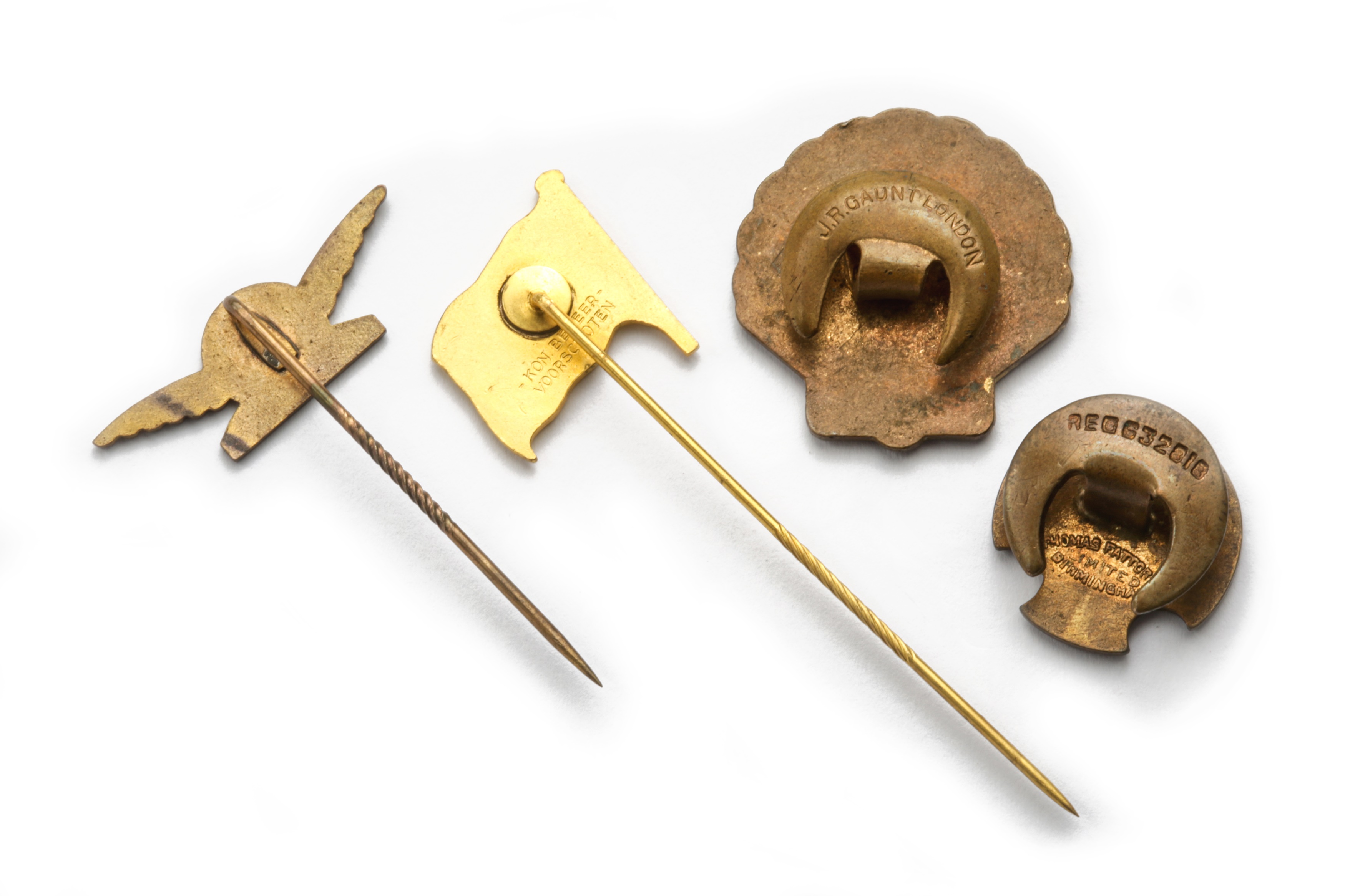 Lot 196 - Four Early Shell Oil Badges