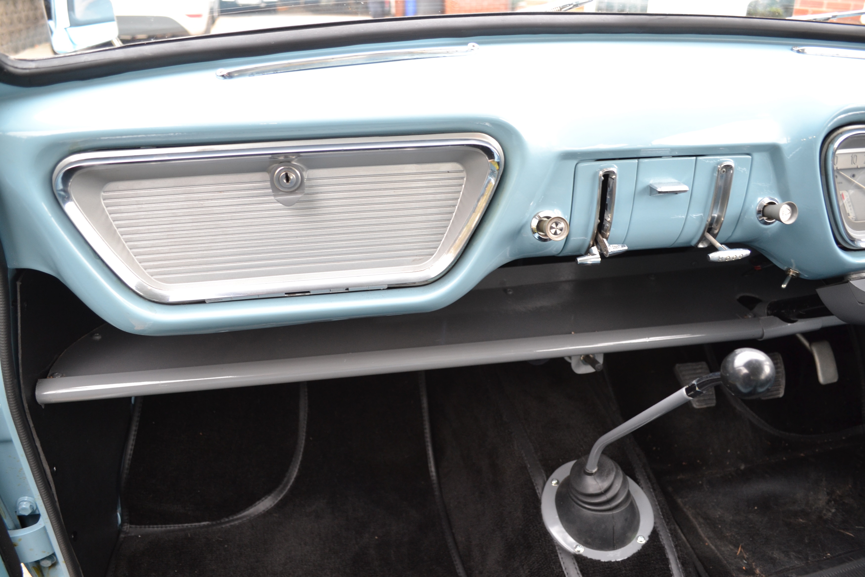 Lot 371 - 1960 Ford Anglia 105E Deluxe