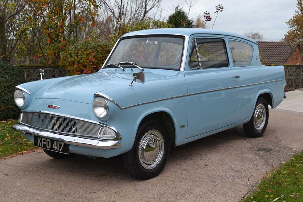 Lot 371 - 1960 Ford Anglia 105E Deluxe