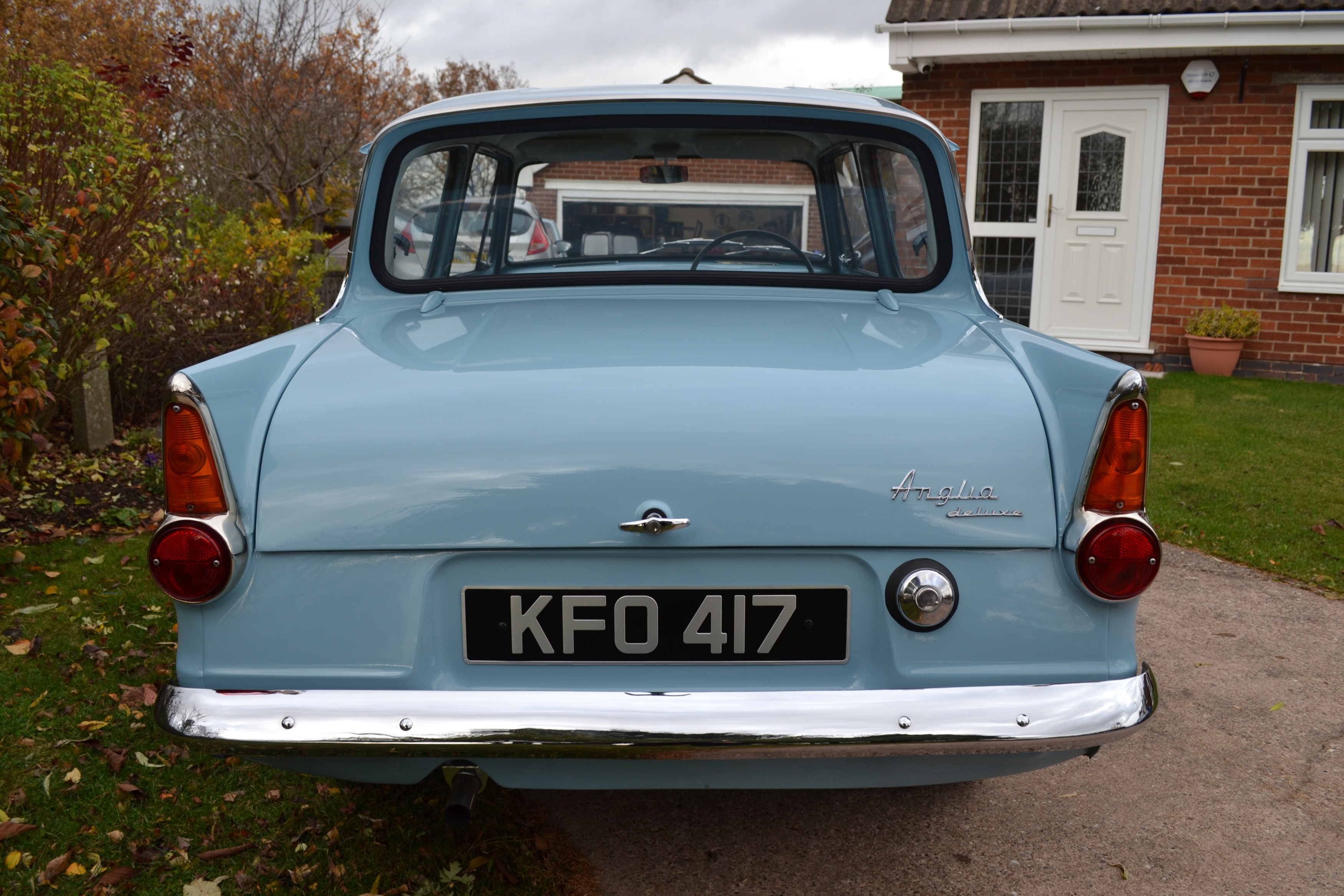 Lot 371 - 1960 Ford Anglia 105E Deluxe
