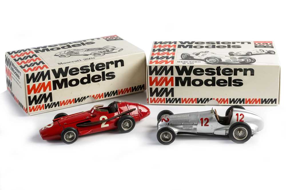 Lot 674 - Two 1:24 Scale Metal Models by Western
