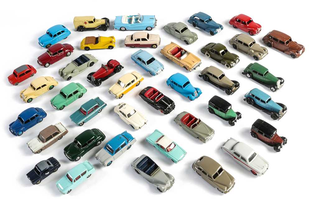 Lot 690 - Quantity of Dinky Models