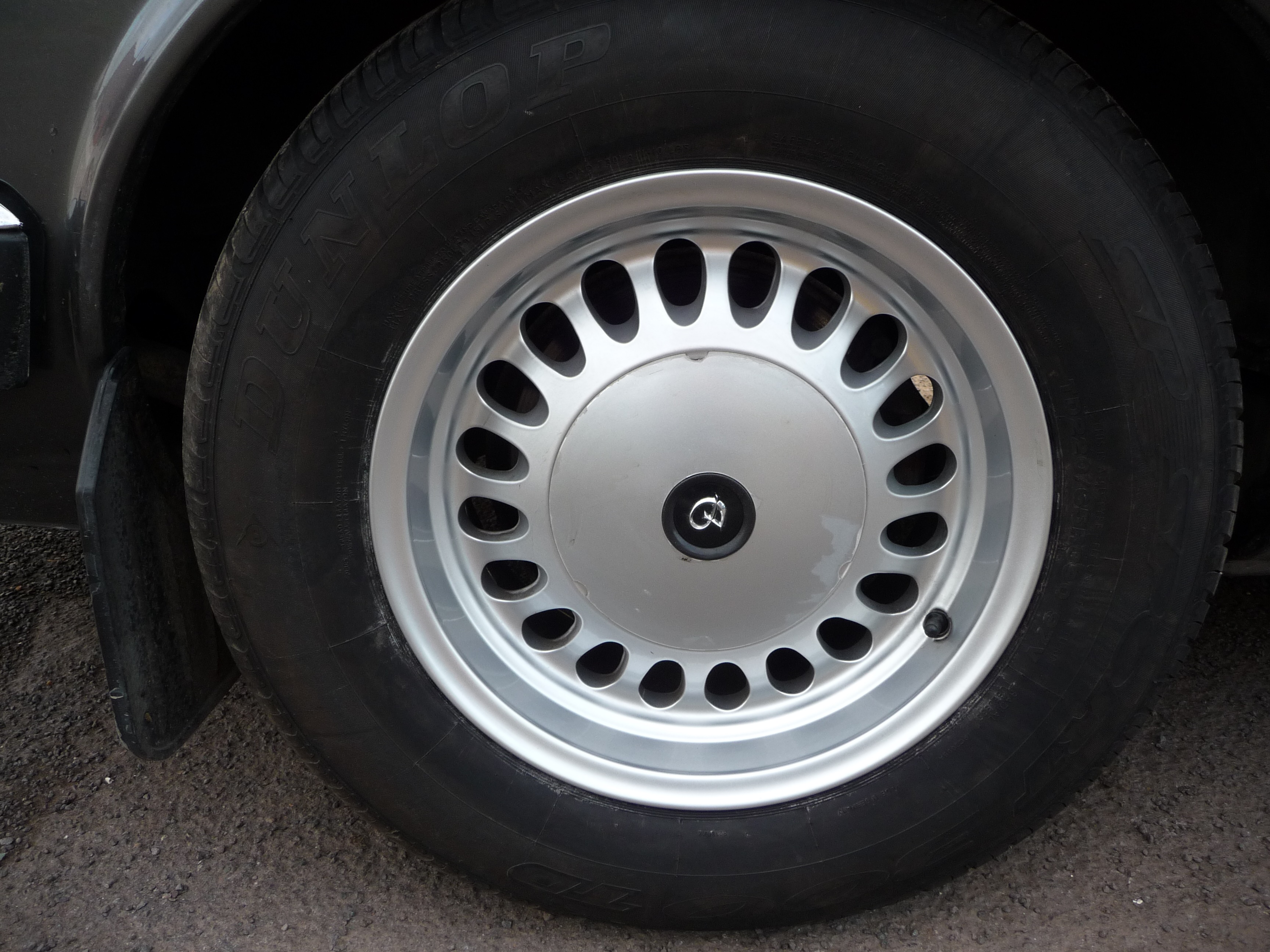 Lot 13 - 1987 Daimler 3.6 Saloon