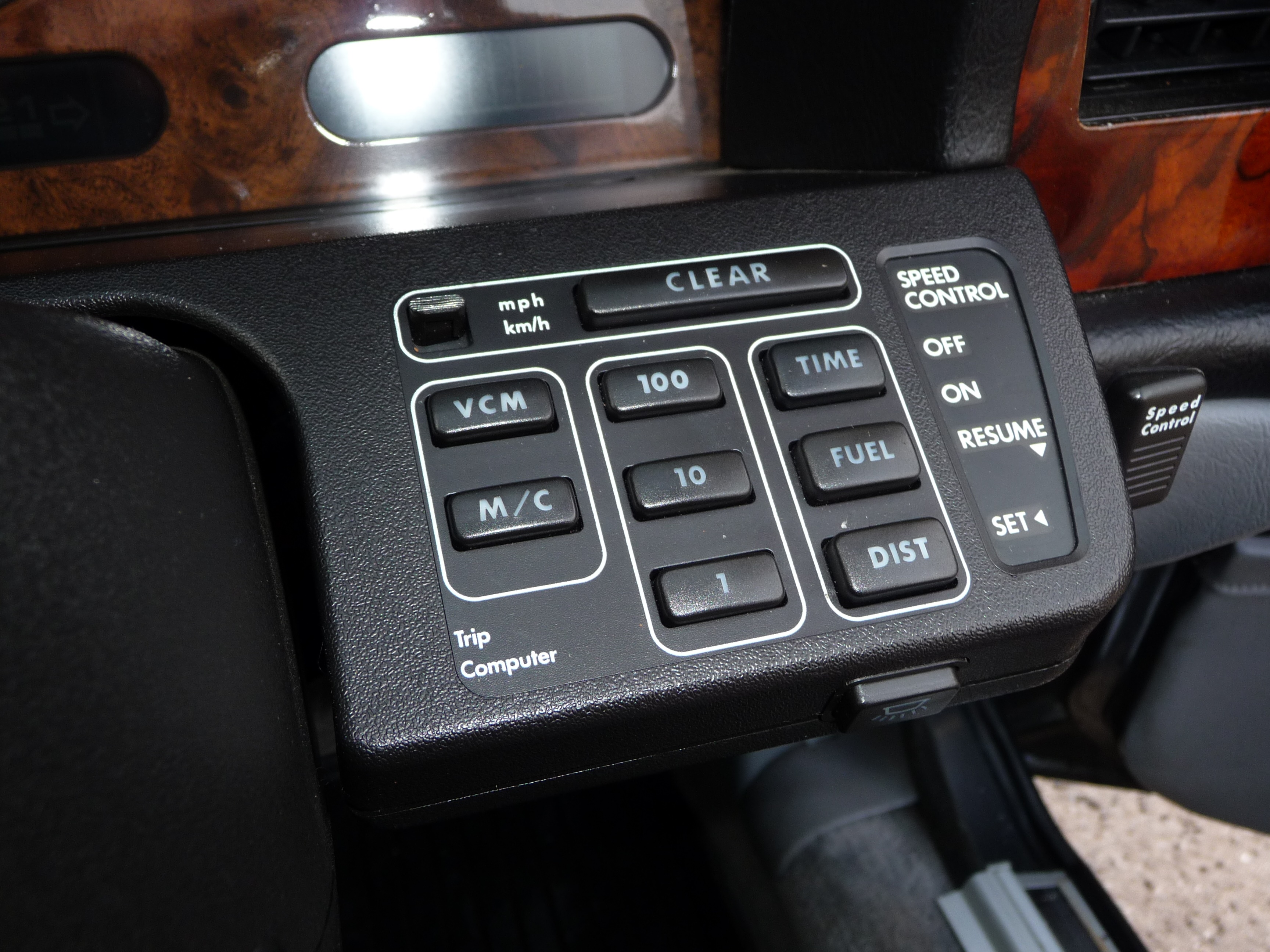 Lot 13 - 1987 Daimler 3.6 Saloon