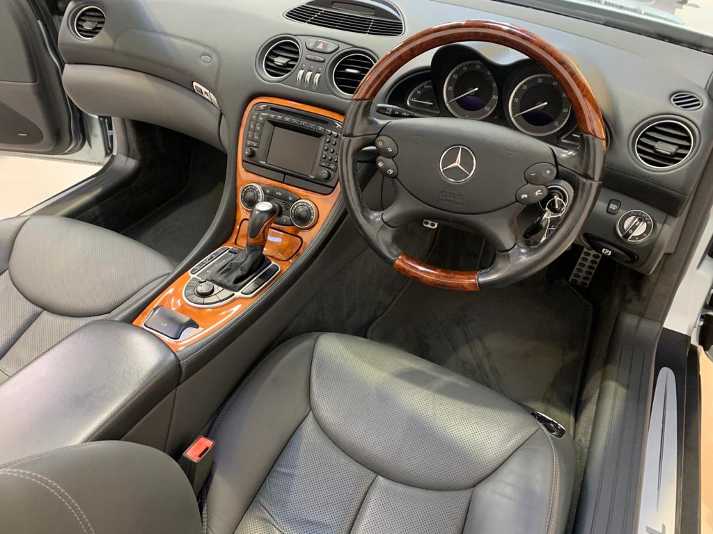 Lot 36 - 2003 Mercedes-Benz SL600