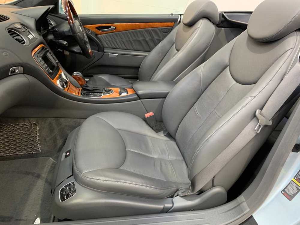 Lot 36 - 2003 Mercedes-Benz SL600
