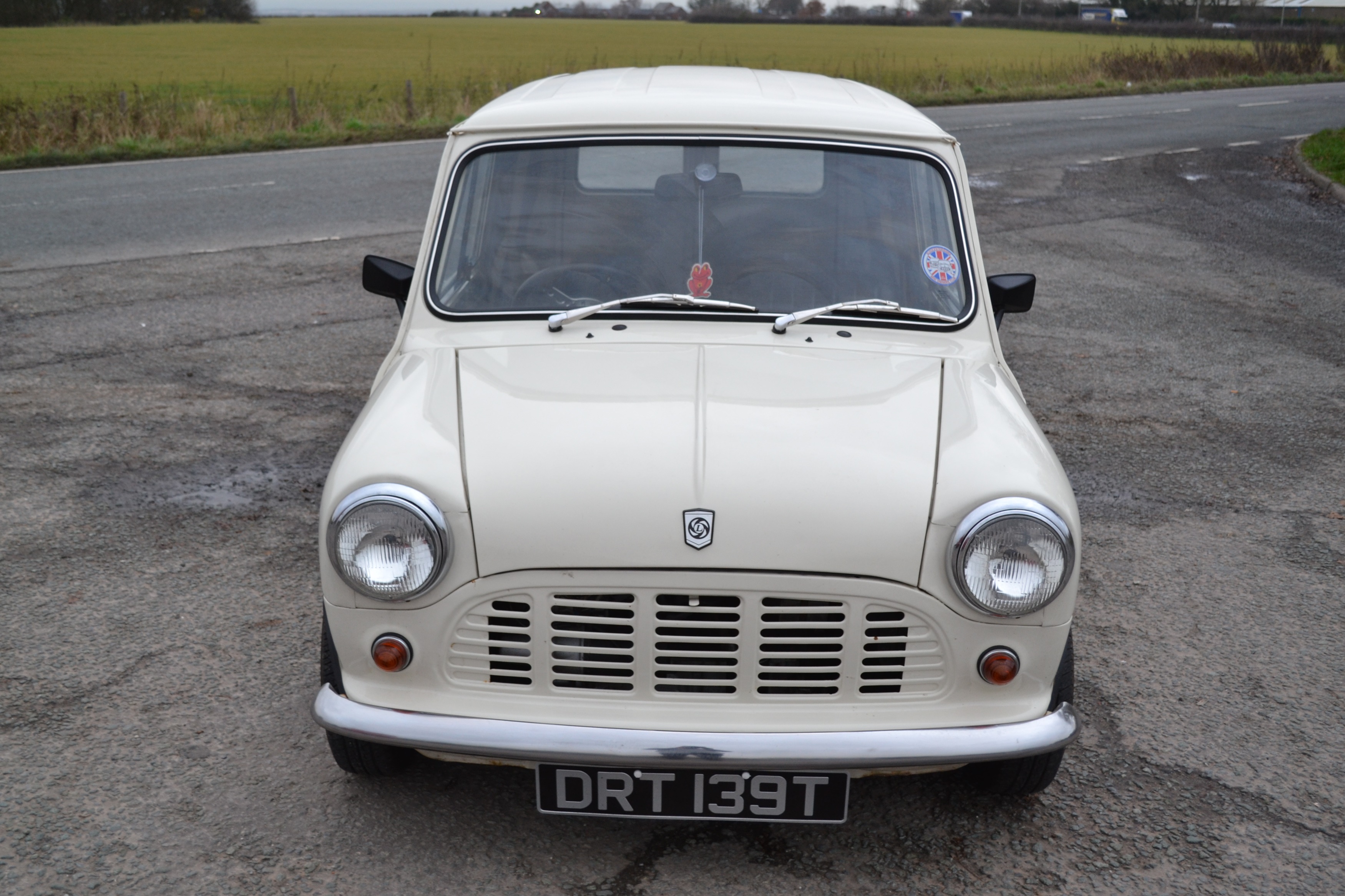 Lot 37 - 1979 Austin Morris Mini Van